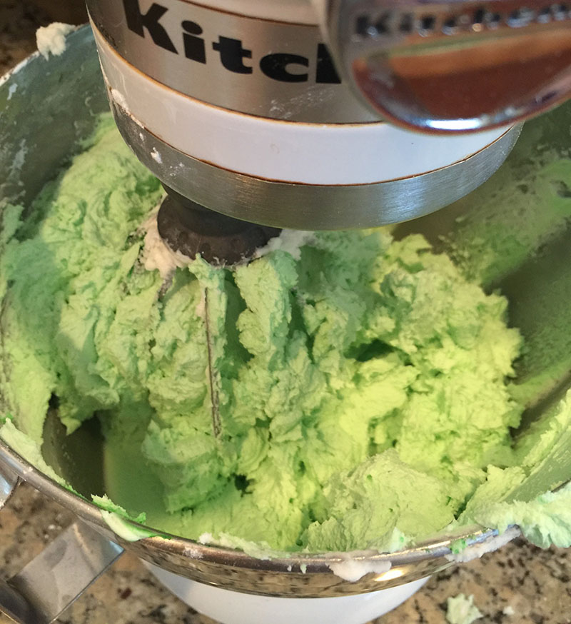Alien Autopsy Cake to Celebrate the X-Files – Weekends in Maine